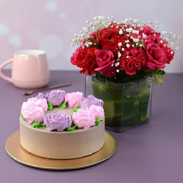 Order Floral Cake And Flowers online | Get same day delivery PAN India ...